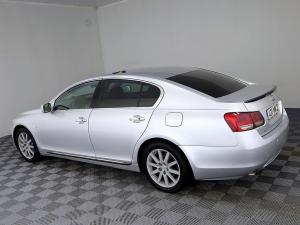 Pelēks Lexus GS 300h 2006 Tallina, ar dzinēja tilpumu 3.00 L un nobraukumu 299 tūkst. km par 2299 €, foto 12 vietnē AUTOMOTO.COM.LV