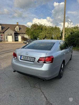 Grey Lexus GS 300h 2007 in Vilnius, with an engine capacity of 3.00 L and mileage of 340 thousand km for 2450 €, photo 7 on AUTOMOTO.COM.LV