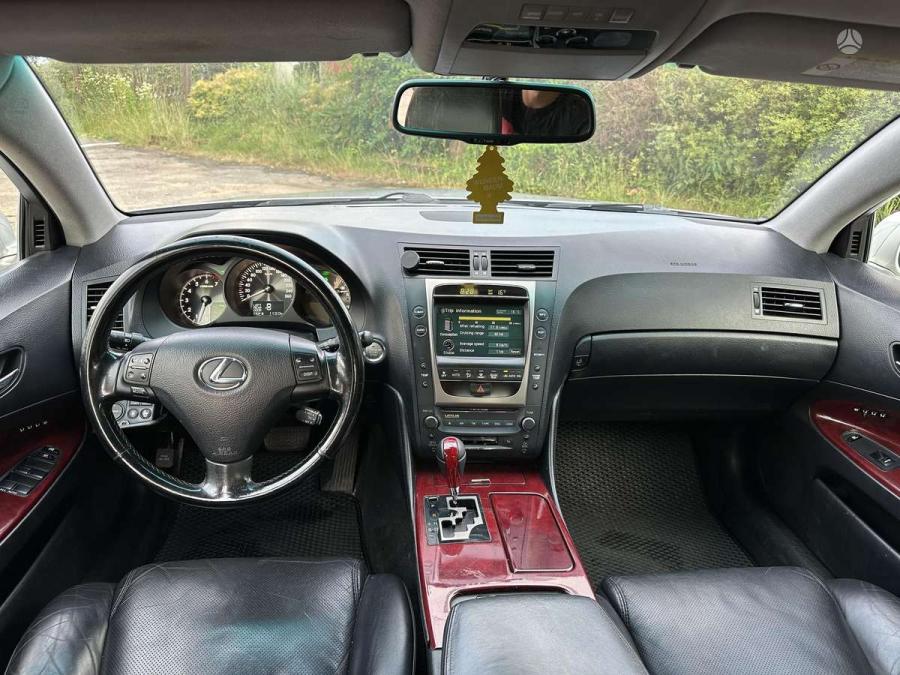 Grey Lexus GS 300h 2007 in Vilnius, with an engine capacity of 3.00 L and mileage of 340 thousand km for 2450 €, photo 16 on AUTOMOTO.COM.LV