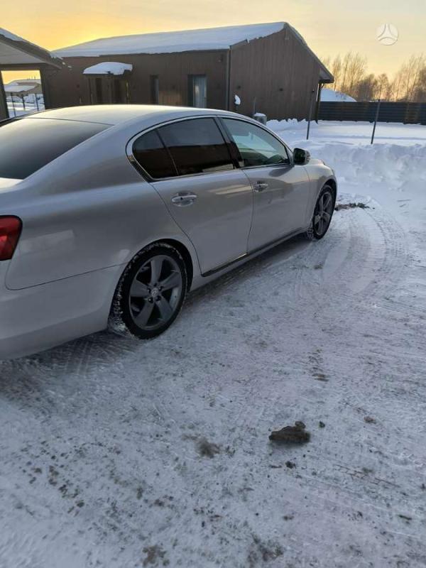 Grey Lexus GS 300h 2008 in Klaipeda, with an engine capacity of 3.00 L and mileage of 273 thousand km for 4600 €, photo 6 on AUTOMOTO.COM.LV