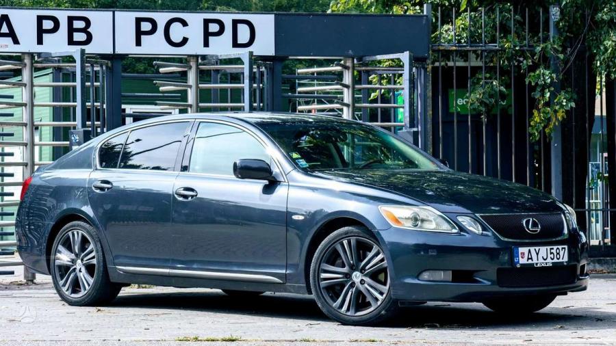 Pelēks Lexus GS 300h 2008 Viļņa, ar dzinēja tilpumu 3.00 L un nobraukumu 343 tūkst. km par 3600 €, foto 1 vietnē AUTOMOTO.COM.LV