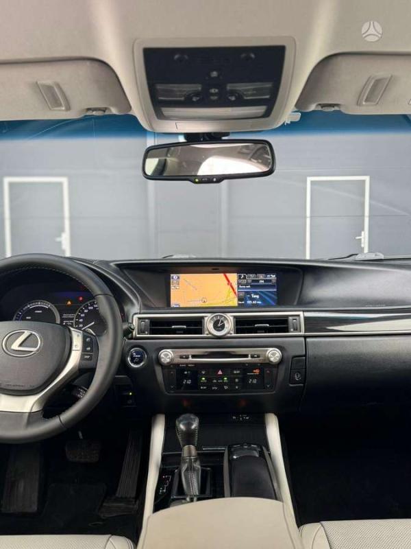 Pelēks Lexus GS 300h 2014 Viļņa, ar dzinēja tilpumu 2.49 L un nobraukumu 470 tūkst. km par 10500 €, foto 9 vietnē AUTOMOTO.COM.LV