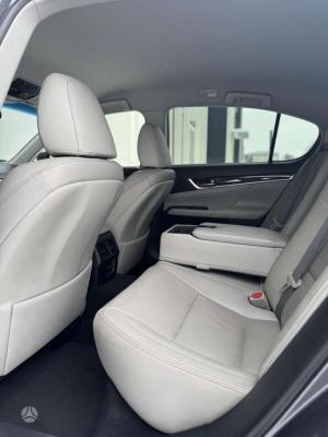 Pelēks Lexus GS 300h 2014 Viļņa, ar dzinēja tilpumu 2.49 L un nobraukumu 470 tūkst. km par 10500 €, foto 11 vietnē AUTOMOTO.COM.LV