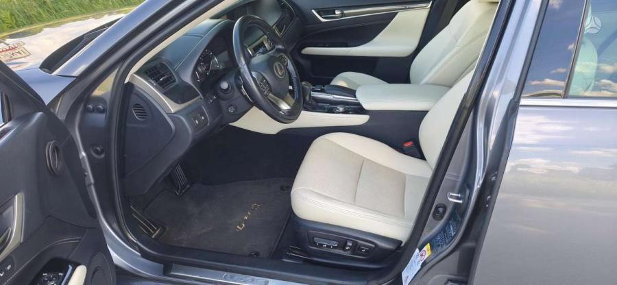 Pelēks Lexus GS 300h 2016 Viļņa, ar dzinēja tilpumu 2.49 L un nobraukumu 298 tūkst. km par 17300 €, foto 20 vietnē AUTOMOTO.COM.LV