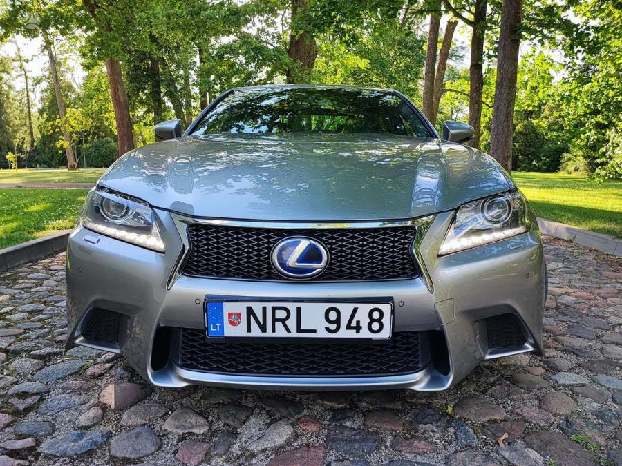 Grey Lexus GS 300h 2016 in Kaunas, with an engine capacity of 2.49 L and mileage of 249 thousand km for 15999 €, photo 3 on AUTOMOTO.COM.LV