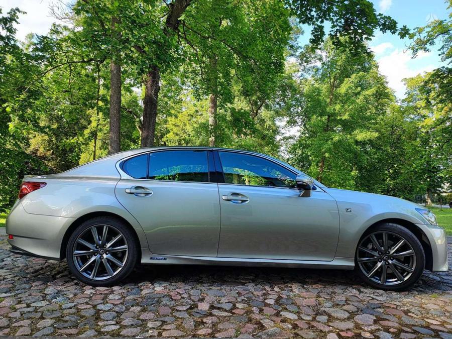 Grey Lexus GS 300h 2016 in Kaunas, with an engine capacity of 2.49 L and mileage of 249 thousand km for 15999 €, photo 5 on AUTOMOTO.COM.LV