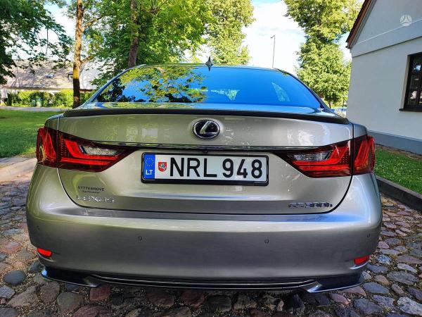 Grey Lexus GS 300h 2016 in Kaunas, with an engine capacity of 2.49 L and mileage of 249 thousand km for 15999 €, photo 8 on AUTOMOTO.COM.LV