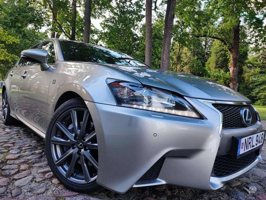 Grey Lexus GS 300h 2016 in Kaunas, with an engine capacity of 2.49 L and mileage of 249 thousand km for 15999 €, photo 13 on AUTOMOTO.COM.LV