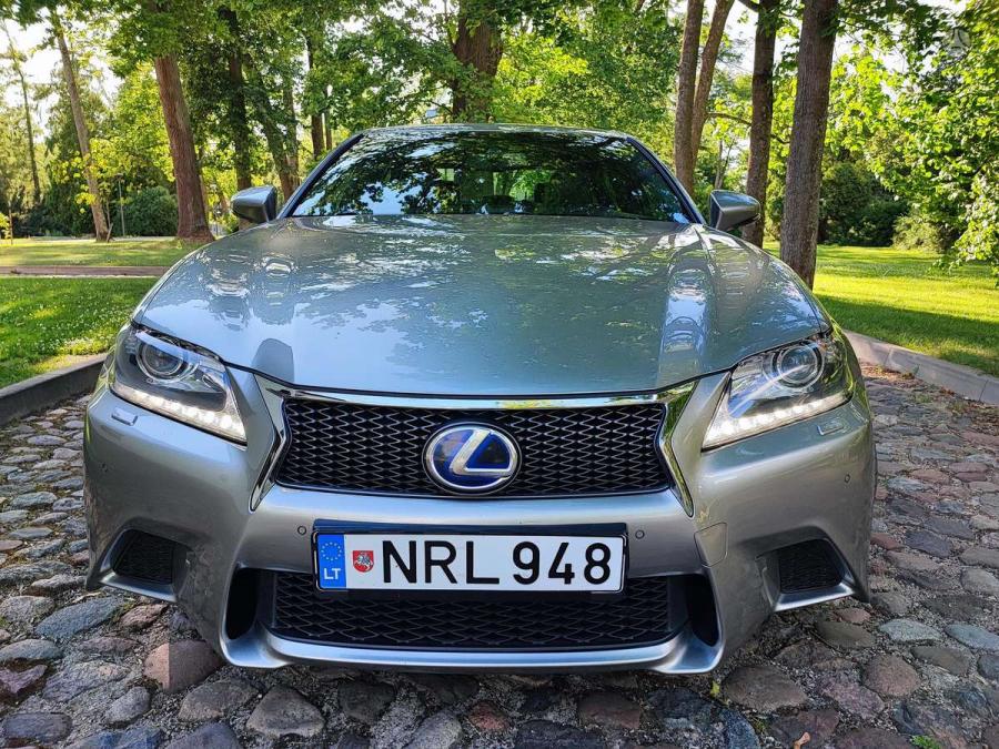 Grey Lexus GS 300h 2016 in Kaunas, with an engine capacity of 2.49 L and mileage of 249 thousand km for 15999 €, photo 14 on AUTOMOTO.COM.LV