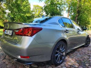 Grey Lexus GS 300h 2016 in Kaunas, with an engine capacity of 2.49 L and mileage of 249 thousand km for 15999 €, photo 15 on AUTOMOTO.COM.LV