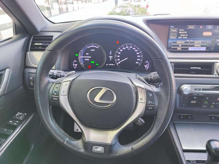 Grey Lexus GS 300h 2016 in Kaunas, with an engine capacity of 2.49 L and mileage of 249 thousand km for 15999 €, photo 21 on AUTOMOTO.COM.LV