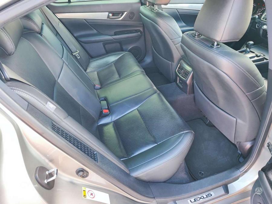 Grey Lexus GS 300h 2016 in Kaunas, with an engine capacity of 2.49 L and mileage of 249 thousand km for 15999 €, photo 25 on AUTOMOTO.COM.LV