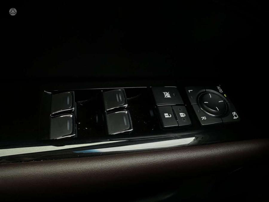 Pelēks Lexus GS 300h 2017 Viļņa, ar dzinēja tilpumu 2.50 L un nobraukumu 142 tūkst. km par 21550 €, foto 26 vietnē AUTOMOTO.COM.LV