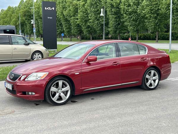 Red Lexus GS 300h 2006 in Narva, with an engine capacity of 3.00 L and mileage of 327 thousand km for 2999 €, photo 1 on AUTOMOTO.COM.LV