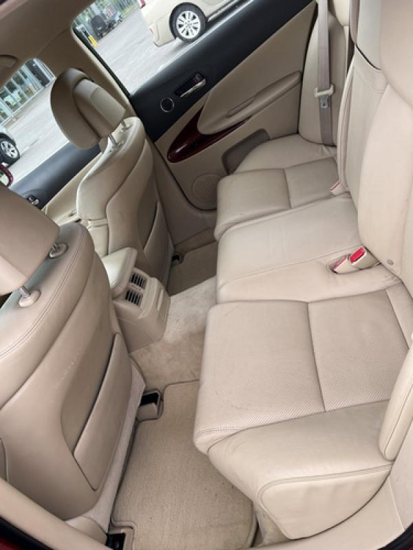 Red Lexus GS 300h 2006 in Narva, with an engine capacity of 3.00 L and mileage of 327 thousand km for 2999 €, photo 10 on AUTOMOTO.COM.LV