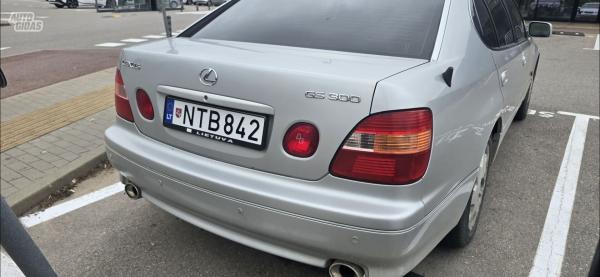 Лексус GS 300h 1999 в Вильнюс, объемом двигателя 3.00 л и пробегом 373 тыс. км за 2500 €, фото 3 на AUTOMOTO.COM.LV