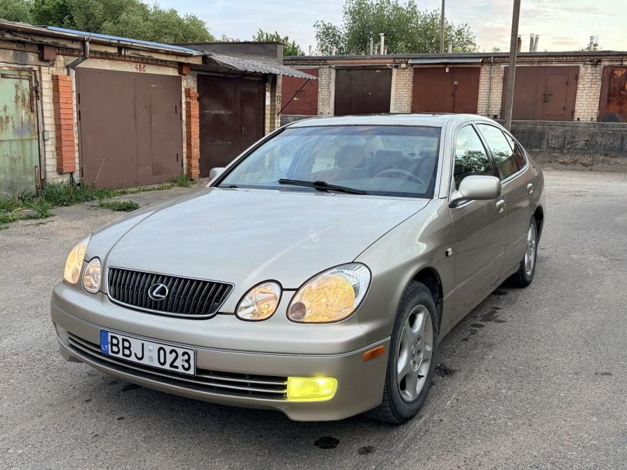 Lexus GS 300h 1999 in Klaipeda, with an engine capacity of 3.00 L and mileage of 187 thousand km for 2800 €, photo 1 on AUTOMOTO.COM.LV