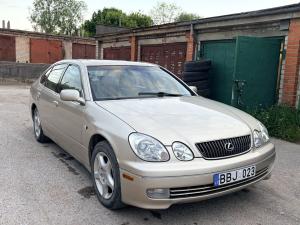 Lexus GS 300h 1999 in Klaipeda, with an engine capacity of 3.00 L and mileage of 187 thousand km for 2800 €, photo 3 on AUTOMOTO.COM.LV