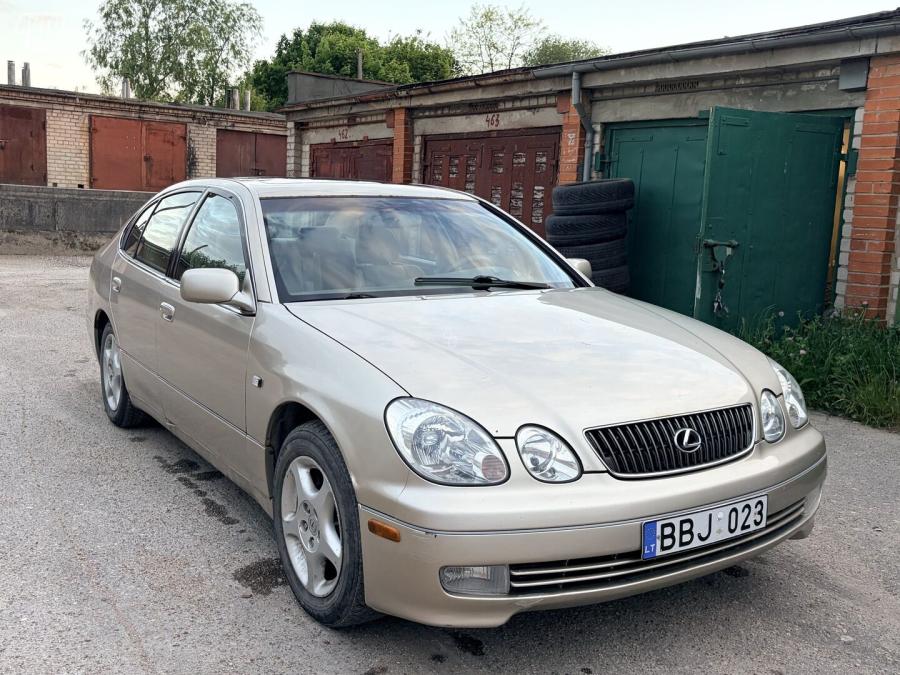 Lexus GS 300h 1999 in Klaipeda, with an engine capacity of 3.00 L and mileage of 187 thousand km for 2800 €, photo 3 on AUTOMOTO.COM.LV