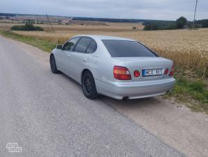 Lexus GS 300h 2000 in Jonava, with an engine capacity of 3.00 L and mileage of 450 thousand km for 3500 €, photo 4 on AUTOMOTO.COM.LV
