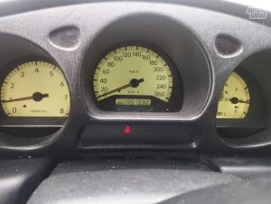 Lexus GS 300h 2000 in Jonava, with an engine capacity of 3.00 L and mileage of 450 thousand km for 3500 €, photo 9 on AUTOMOTO.COM.LV
