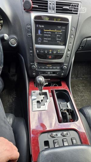 Lexus GS 300h 2008 in Vilnius, with an engine capacity of 3.00 L and mileage of 344 thousand km for 2700 €, photo 8 on AUTOMOTO.COM.LV