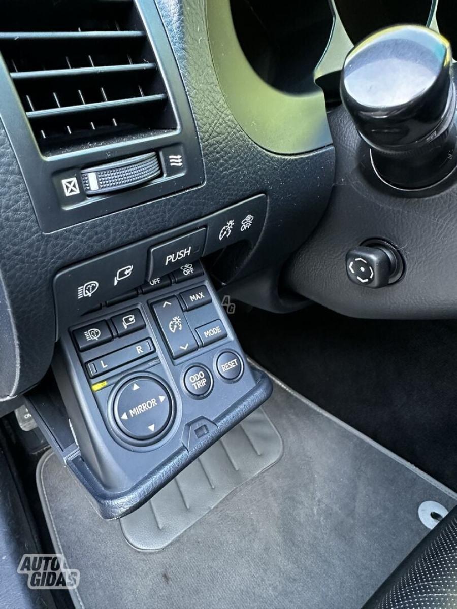 Lexus GS 300h 2008 in Klaipeda, with an engine capacity of 3.00 L and mileage of 476 thousand km for 2000 €, photo 10 on AUTOMOTO.COM.LV