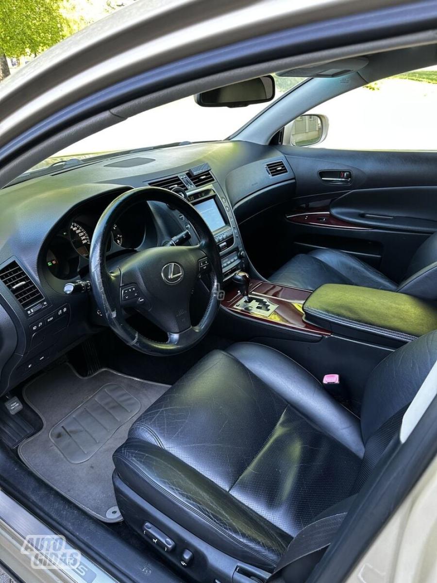 Lexus GS 300h 2008 in Klaipeda, with an engine capacity of 3.00 L and mileage of 476 thousand km for 2000 €, photo 12 on AUTOMOTO.COM.LV