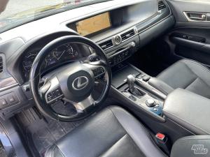 Lexus GS 300h 2016 in Vilnius, with an engine capacity of 2.50 L and mileage of 370 thousand km for 13999 €, photo 14 on AUTOMOTO.COM.LV