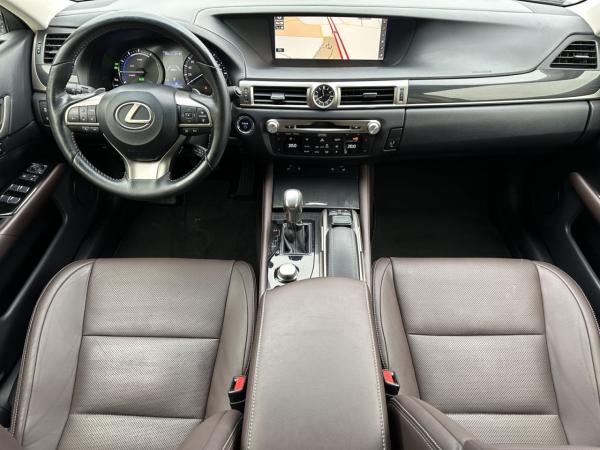 Lexus GS 300h 2017 Viļņa vietnē Lexus GS 300h 2017 Viļņa, ar dzinēja tilpumu 2.50 L un nobraukumu 142 tūkst. km par 21550 €, foto 4 vietnē AUTOMOTO.COM.LV