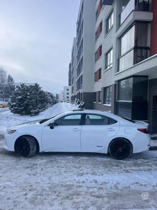 Balts Lexus GS 300h 2014 Viļņa, ar dzinēja tilpumu 2.49 L un nobraukumu 178 tūkst. km par 13450 €, foto 8 vietnē AUTOMOTO.COM.LV