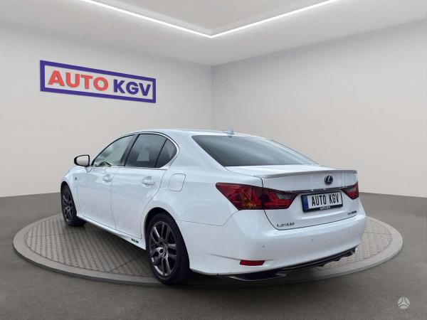 White Lexus GS 300h 2014 in Kaunas, with an engine capacity of 2.50 L and mileage of 148 thousand km for 15499 €, photo 3 on AUTOMOTO.COM.LV