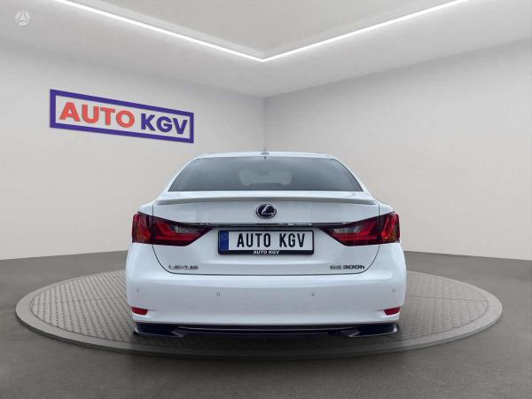 Белый Лексус GS 300h 2014 в Каунас, объемом двигателя 2.50 л и пробегом 148 тыс. км за 14499 €, фото 4 на AUTOMOTO.COM.LV