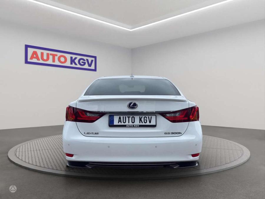 White Lexus GS 300h 2014 in Kaunas, with an engine capacity of 2.50 L and mileage of 148 thousand km for 13999 €, photo 5 on AUTOMOTO.COM.LV