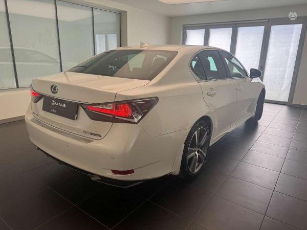 Balts Lexus GS 300h 2018 Kauņa, ar dzinēja tilpumu 2.49 L un nobraukumu 172 tūkst. km par 21900 €, foto 5 vietnē AUTOMOTO.COM.LV