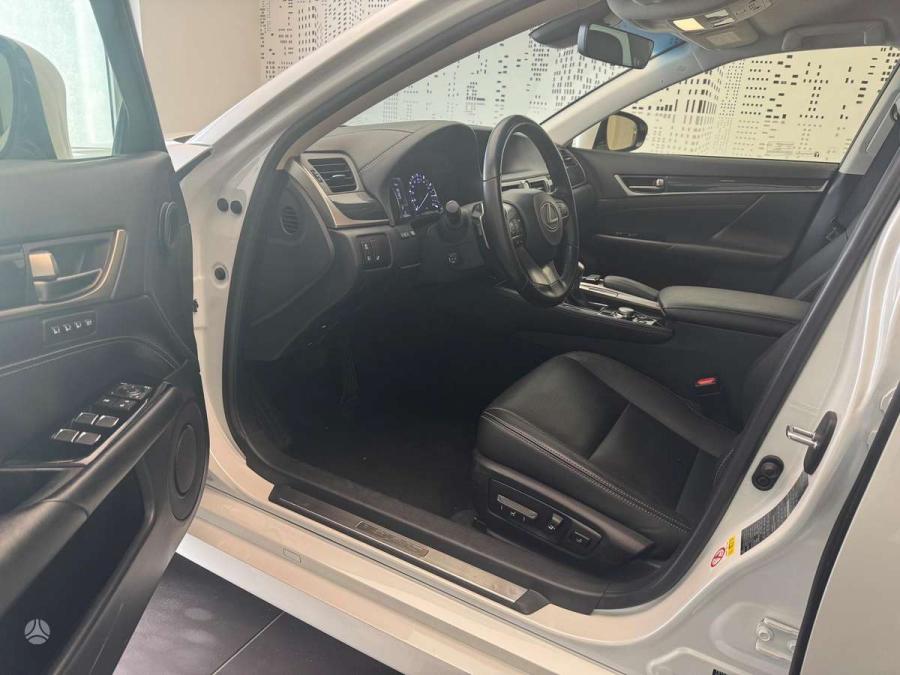 Balts Lexus GS 300h 2018 Kauņa, ar dzinēja tilpumu 2.49 L un nobraukumu 172 tūkst. km par 21900 €, foto 7 vietnē AUTOMOTO.COM.LV