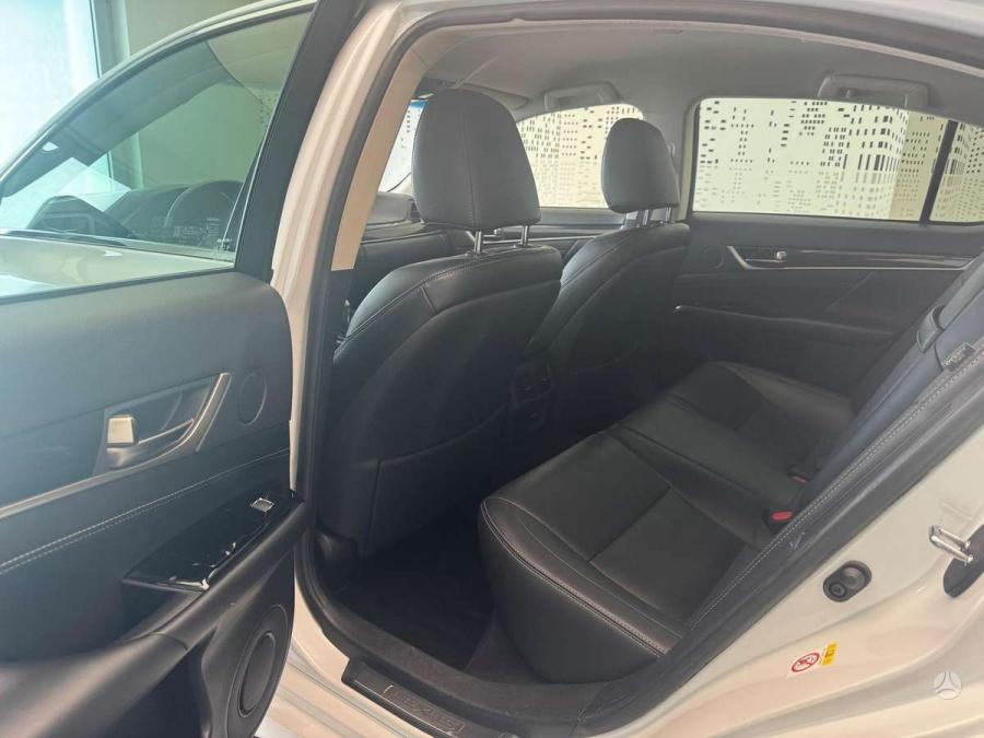 Balts Lexus GS 300h 2018 Kauņa, ar dzinēja tilpumu 2.49 L un nobraukumu 172 tūkst. km par 21900 €, foto 8 vietnē AUTOMOTO.COM.LV