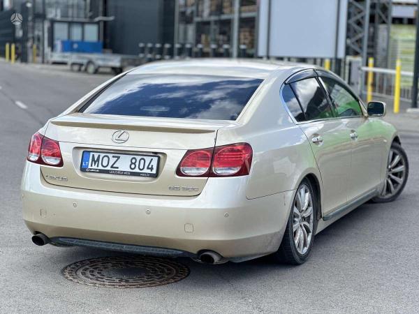 Yellow Lexus GS 300h 2006 in Vilnius, with an engine capacity of 3.00 L and mileage of 259 thousand km for 1750 €, photo 9 on AUTOMOTO.COM.LV