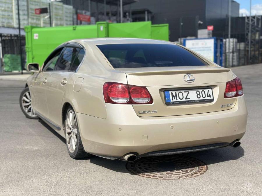 Yellow Lexus GS 300h 2006 in Vilnius, with an engine capacity of 3.00 L and mileage of 259 thousand km for 1750 €, photo 13 on AUTOMOTO.COM.LV