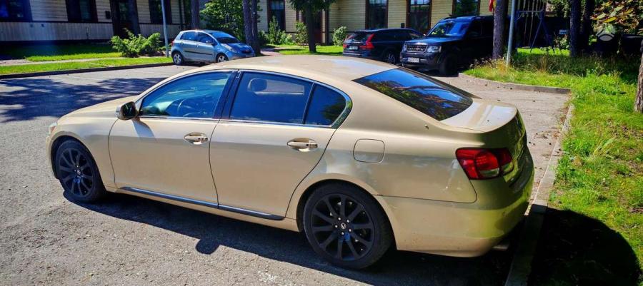 Yellow Lexus GS 300h 2008 in Vilnius, with an engine capacity of 3.00 L and mileage of 481 thousand km for 2800 €, photo 5 on AUTOMOTO.COM.LV