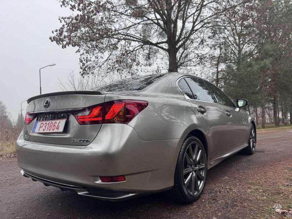 Yellow Lexus GS 300h 2015 in Alytus, with an engine capacity of 2.50 L and mileage of 239 thousand km for 14700 €, photo 9 on AUTOMOTO.COM.LV