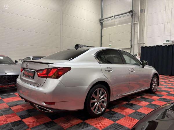 Pelēks Lexus GS 350 2013 Viļņa, ar dzinēja tilpumu 3.50 L un nobraukumu 183 tūkst. km par 16200 €, foto 4 vietnē AUTOMOTO.COM.LV