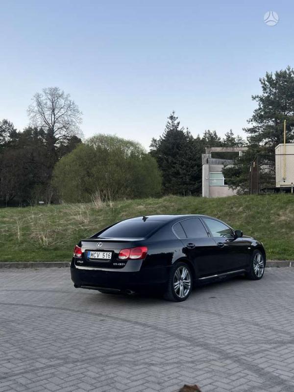 Melns Lexus GS 450h 2007 Viļņa, ar dzinēja tilpumu 3.46 L un nobraukumu 290 tūkst. km par 1999 €, foto 5 vietnē AUTOMOTO.COM.LV