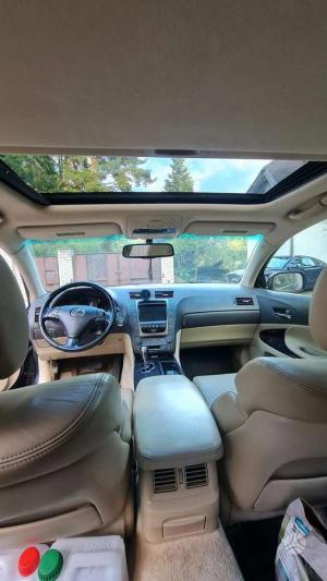Black Lexus GS 450h 2007 in Vilnius, with an engine capacity of 3.46 L and mileage of 290 thousand km for 1999 €, photo 6 on AUTOMOTO.COM.LV