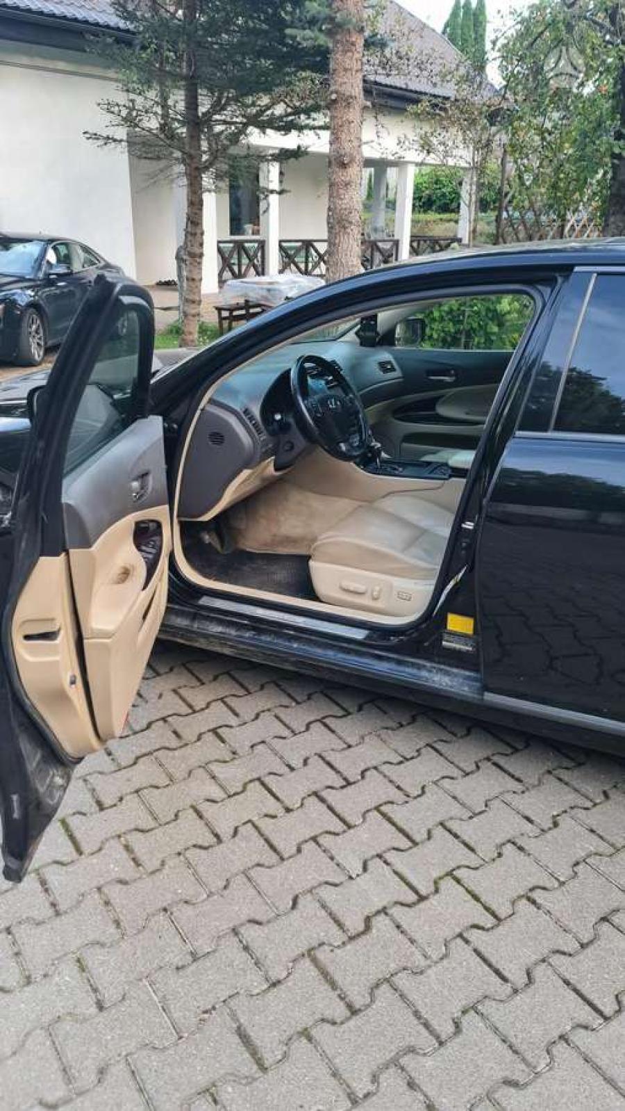 Black Lexus GS 450h 2007 in Vilnius, with an engine capacity of 3.46 L and mileage of 290 thousand km for 1999 €, photo 11 on AUTOMOTO.COM.LV
