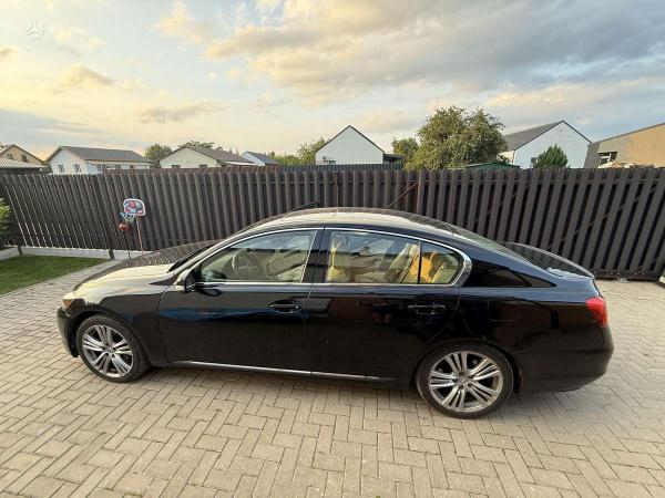 Black Lexus GS 450h 2008 in Vilnius, with an engine capacity of 3.46 L and mileage of 367 thousand km for 4000 €, photo 5 on AUTOMOTO.COM.LV