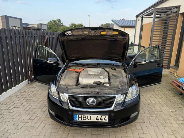 Black Lexus GS 450h 2008 in Vilnius, with an engine capacity of 3.46 L and mileage of 367 thousand km for 4000 €, photo 9 on AUTOMOTO.COM.LV