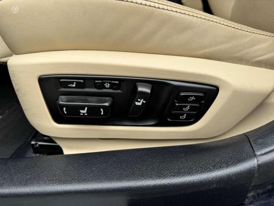 Black Lexus GS 450h 2012 in Vilnius, with an engine capacity of 3.46 L and mileage of 250 thousand km for 11999 €, photo 13 on AUTOMOTO.COM.LV