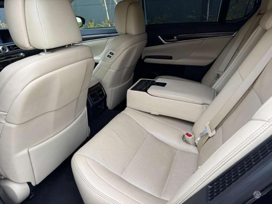 Black Lexus GS 450h 2012 in Vilnius, with an engine capacity of 3.46 L and mileage of 250 thousand km for 11999 €, photo 14 on AUTOMOTO.COM.LV