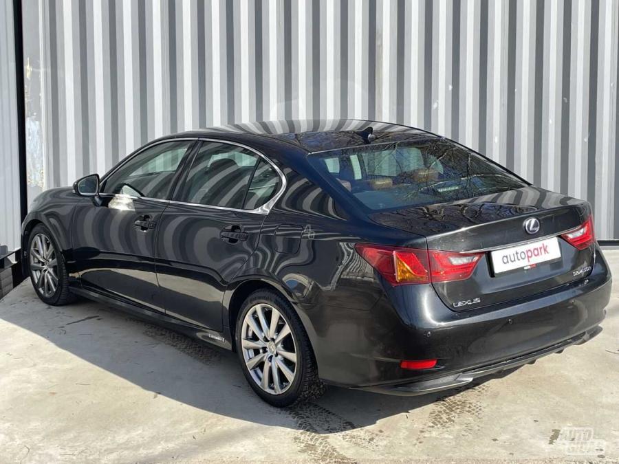 Black Lexus GS 450h 2013 in Vilnius, with an engine capacity of 3.50 L and mileage of 249 thousand km for 15900 €, photo 5 on AUTOMOTO.COM.LV